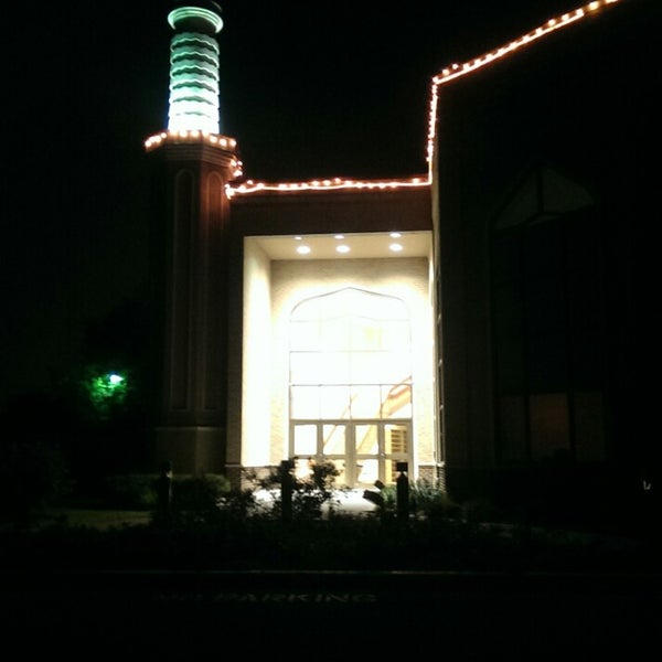 Photos at MEC Mosque and School - Menard St