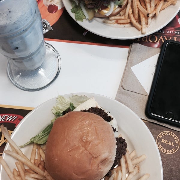 Steak 'n Shake - American Restaurant