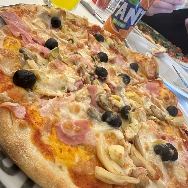 4 Stinet - Italian Restaurant in Durrës