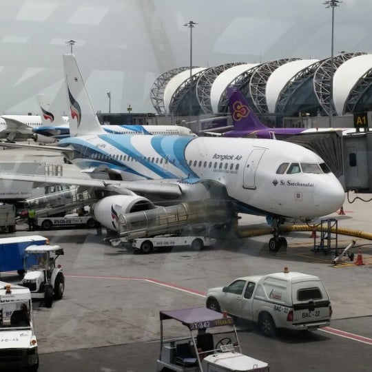 Bangkok Airways Flight PG 135 BKK-USM - Bang Phli, สมุทรปราการ