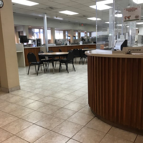 Hemet City Hall - 3 tips from 77 visitors