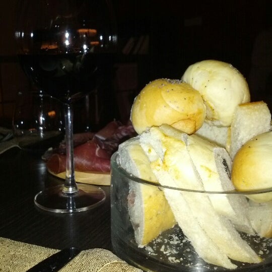 Ex Libris - Wine Bar in Capua