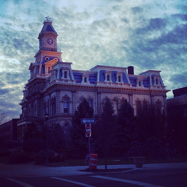 Photos at Muskingum County Courthouse - Zanesville, OH