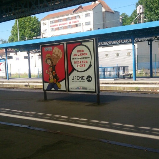 Photos at Gare SNCF de Meaux - Meaux, Île-de-France