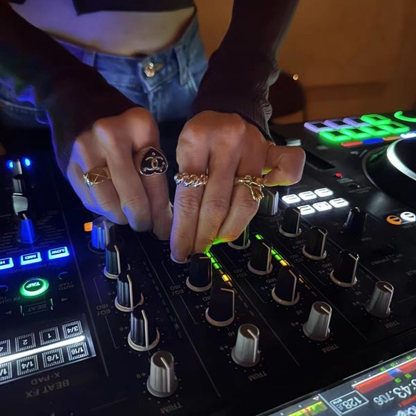 Yin Yang Club (YY's) - 125 Nanchang Rd