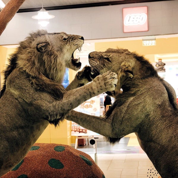 Photos at Kerry Parkside (浦东嘉里城) - Shopping Mall