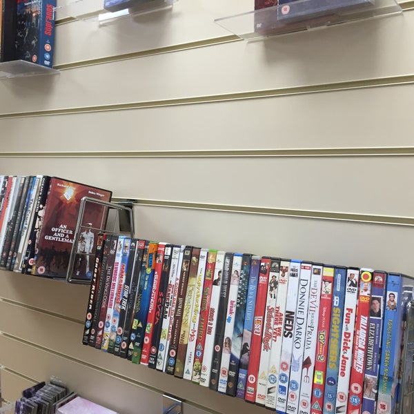 Samaritans Charity shop - Central Sheffield - 5 visitors