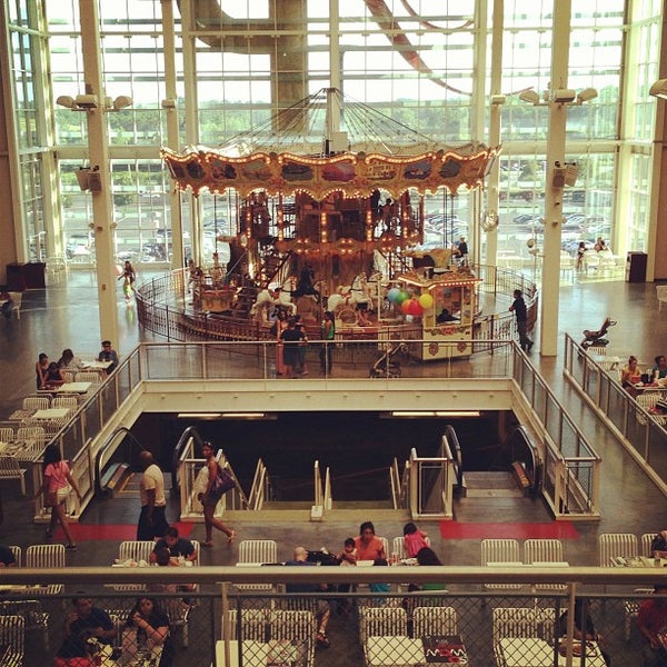 Photos at Palisades Center Mall - 142 tips