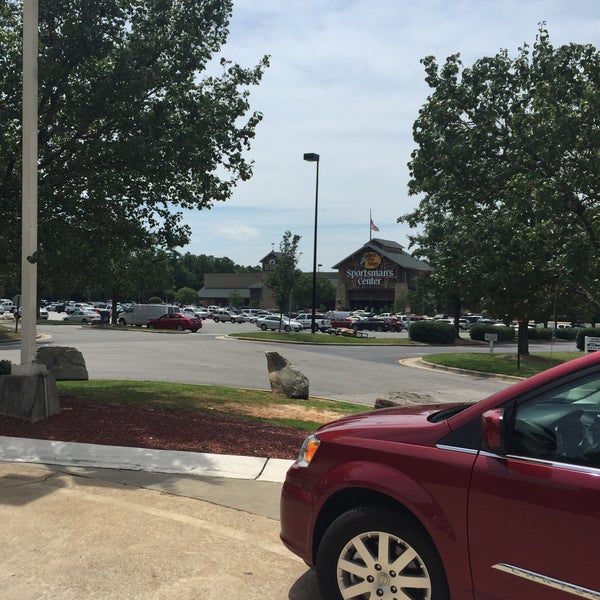 Harrison Square - Shopping Plaza