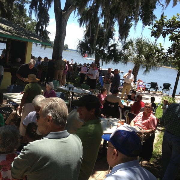 Leesburg Boat Club - Leesburg, FL
