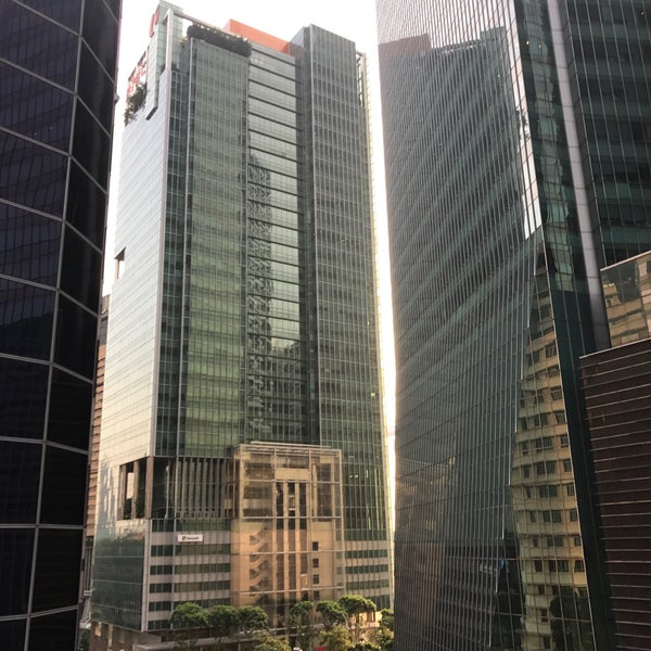 Photos at Hong Leong Building - Structure in Financial District