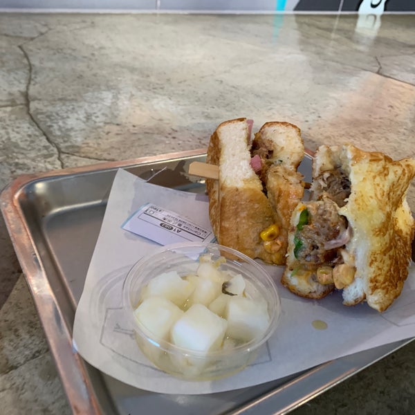 Liquid Bread Company - Sandwich Spot in Dà'ān Qū