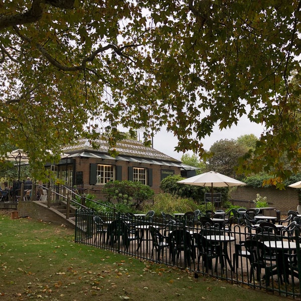 Embankment Cafe - Charing Cross - 9 tips