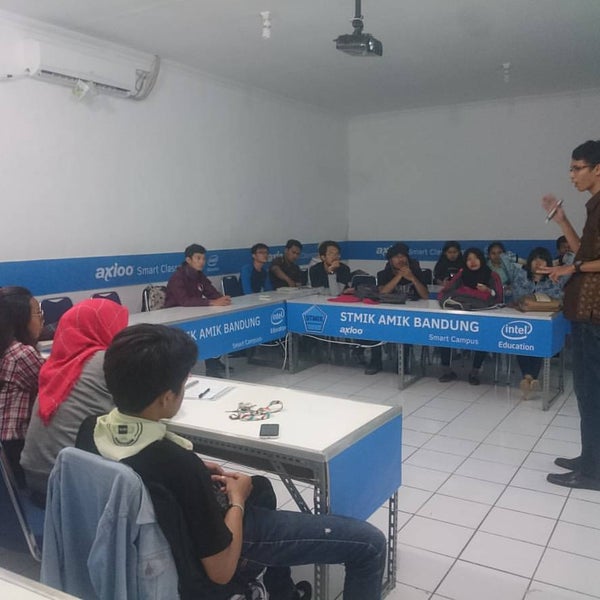 STMIK AMIK Bandung - University in Bandung