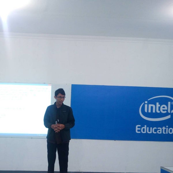 STMIK AMIK Bandung - University in Bandung