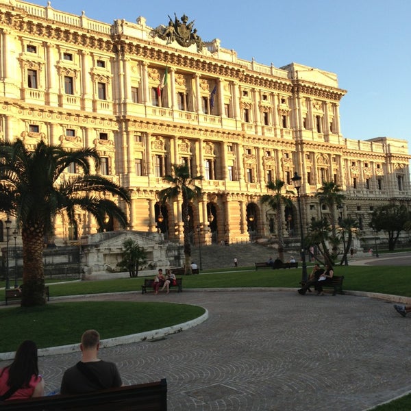 Piazza Cavour - Prati - Roma, Lazio