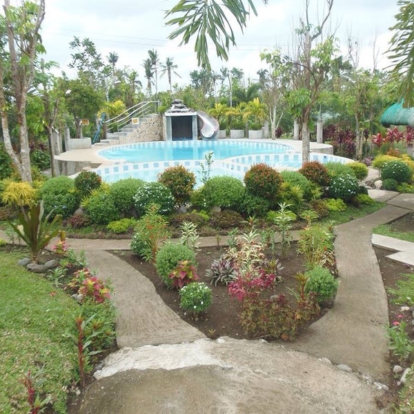 villa favorito resort - Swimming Pool in san pablo city