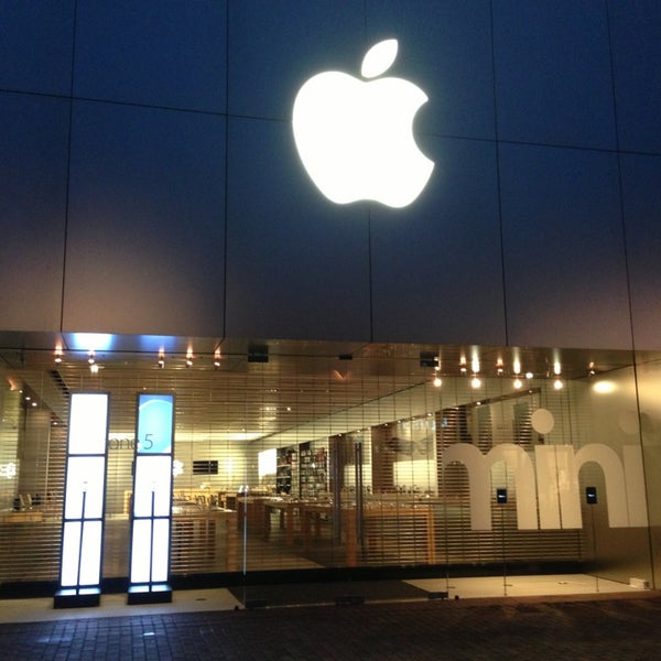 Photos at Apple Partridge Creek - Electronics Store