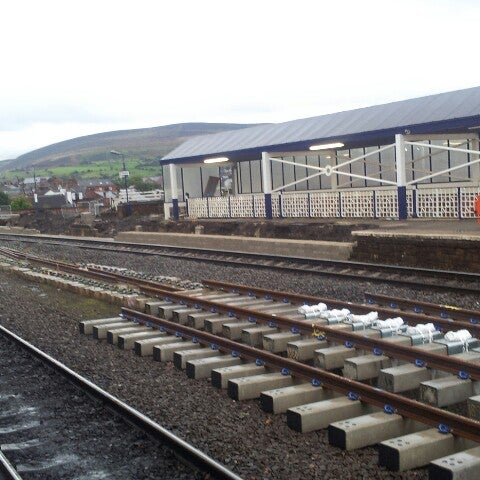 Stalybridge Railway Station (SYB) - 18 tips