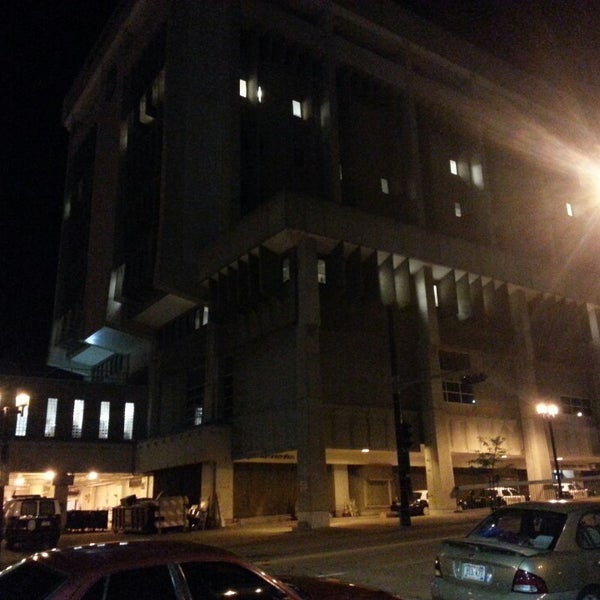 Milwaukee Police Administration Building - Police Station in Milwaukee