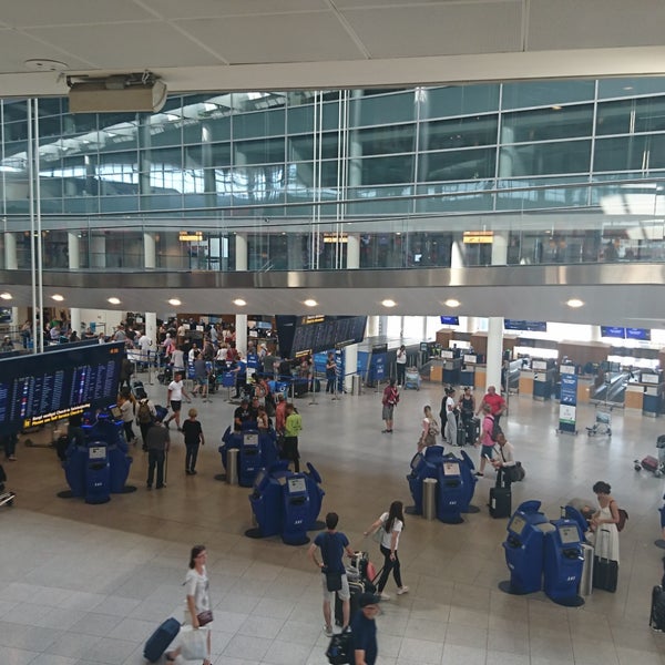 Ankomst | Arrivals - Terminal 3