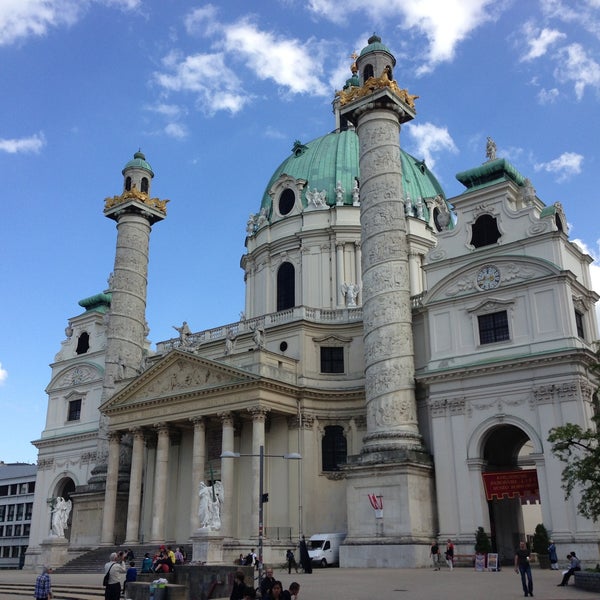 Karlsplatz - Plaza