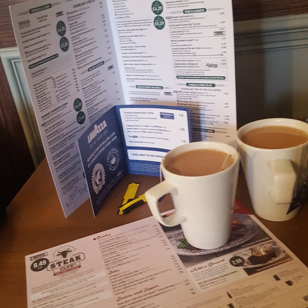 The Guildhall & Linen Exchange (Wetherspoon) - Pub