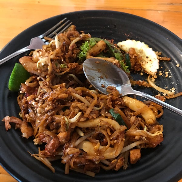 Sakon Thai Restaurant - Thai Restaurant in Singapore