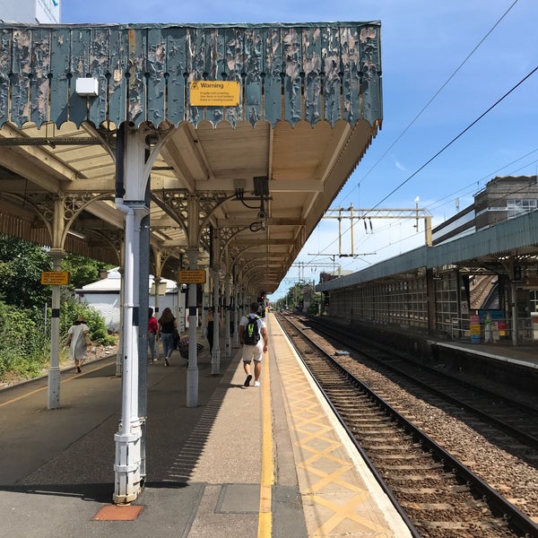 Southend Central Railway Station (SOC) - 7 tips