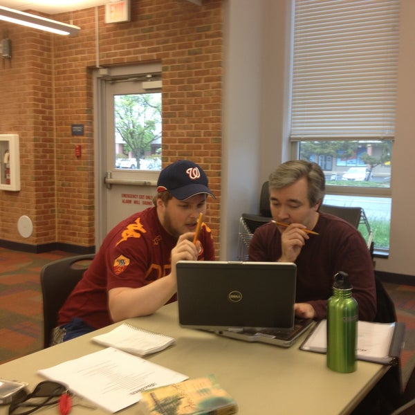 Richard Byrd Library - Library