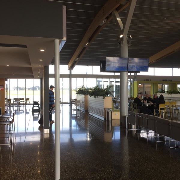 Invercargill Airport (IVC) - Airport Ave.