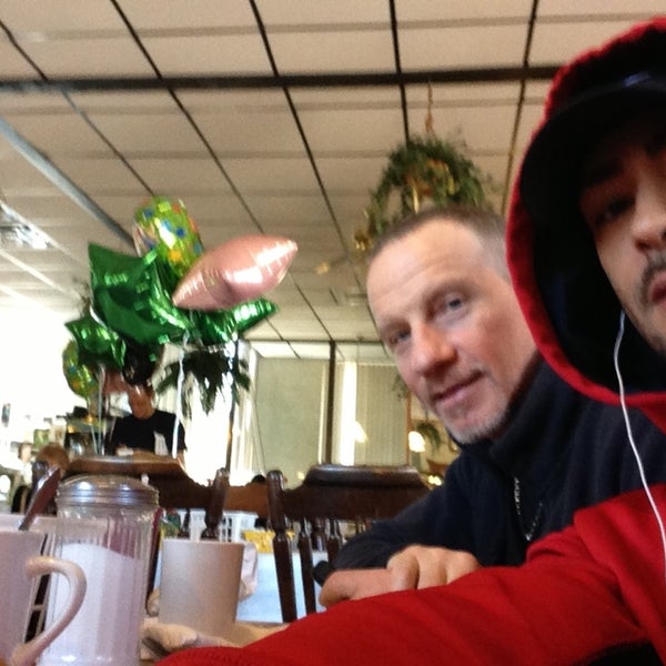 Christos Family Restaurant (Now Closed) - 1500 W Front St