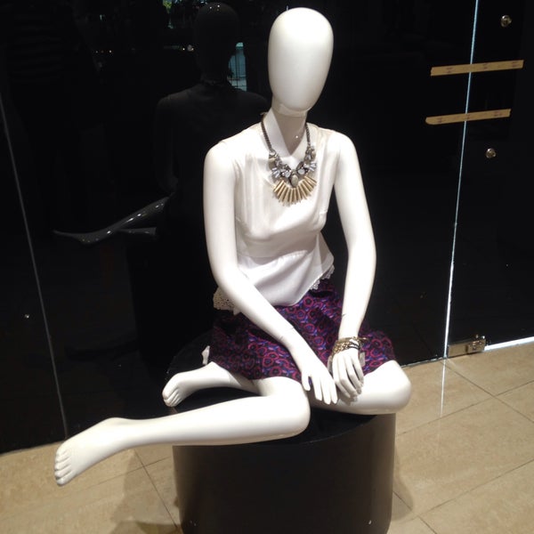 Mondy - Women's Store