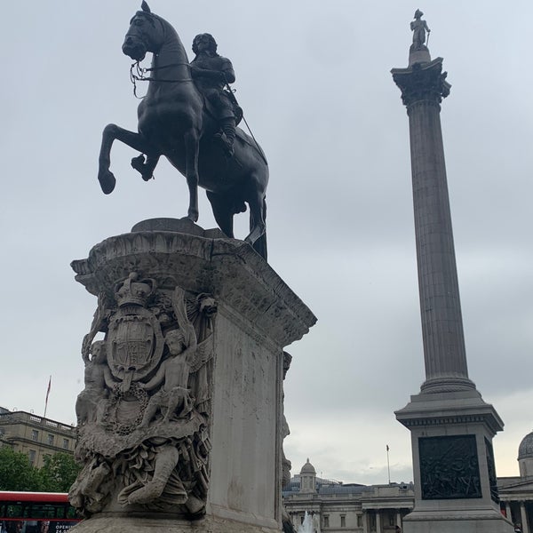 Statue of King Charles I - 4 tips from 201 visitors