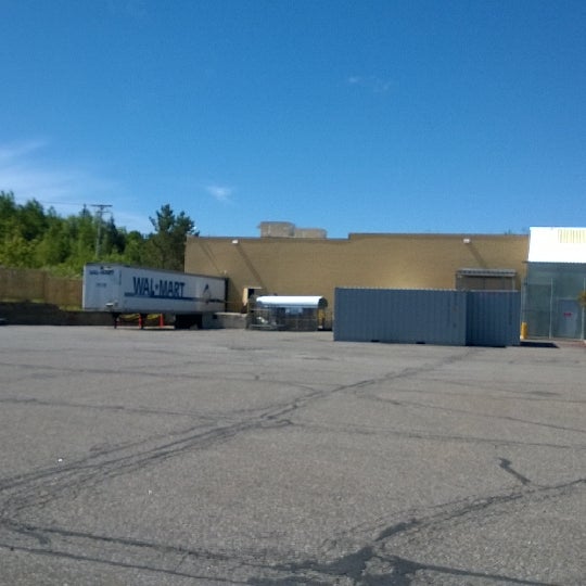 Walmart - Lincoln, ME