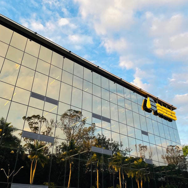 AB InBev | BEES - Office