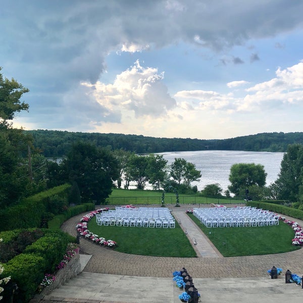 The Lake House Inn - Event Space