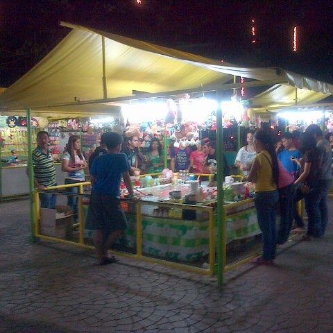 Perya sa Riverbank - Fair
