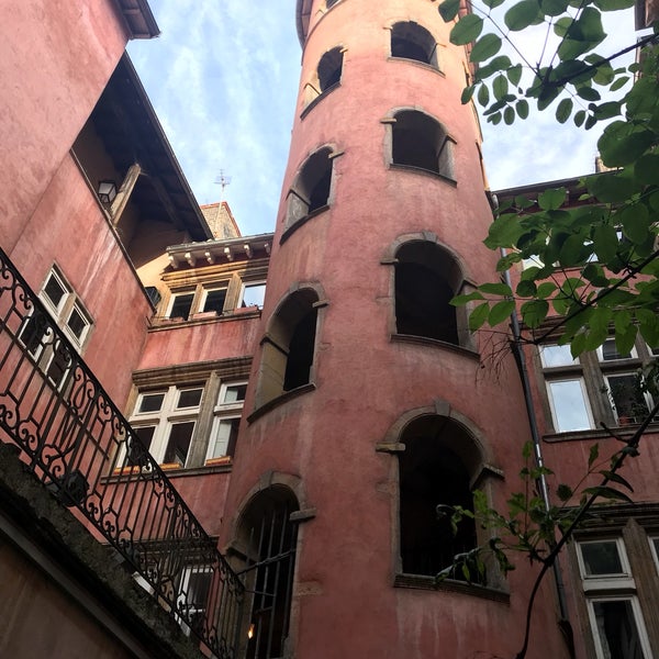 La Tour Rose - Vieux Lyon - Quarantaine - Lyon, Rhône-Alpes