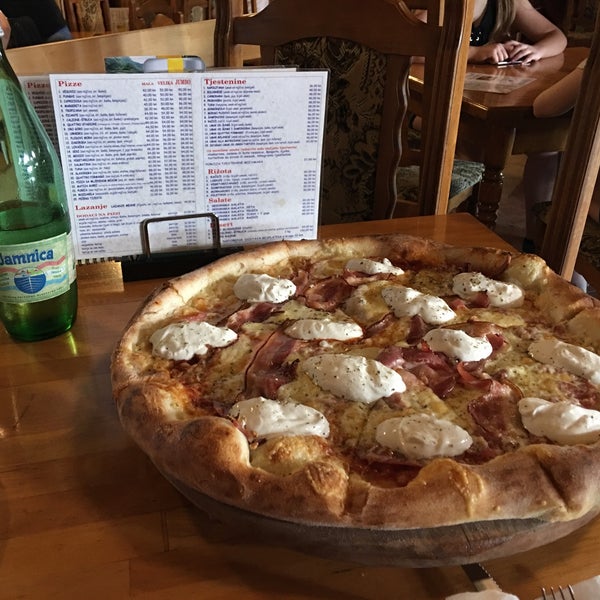 Pizzeria Oro-Goro - 1301 ziyaretçidan 63 tavsiye