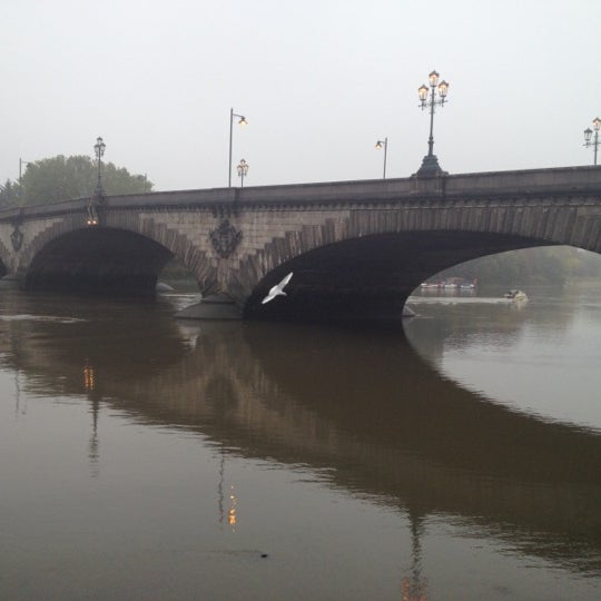 Kew Bridge - Kew Rd