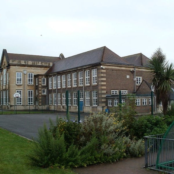 Chiswick School - High School