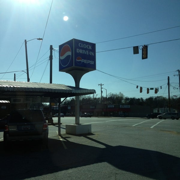 Clock Drive-in - Diner in Greenville