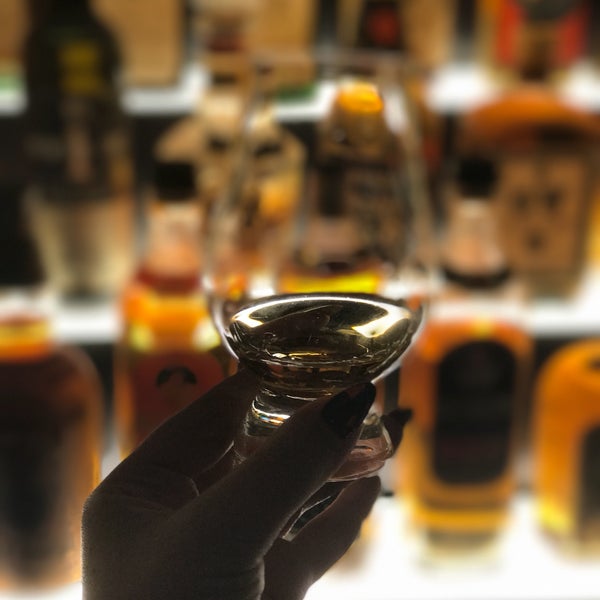 Amber Whisky Bar & Restaurant - Edinburgh Castle - 11 tips