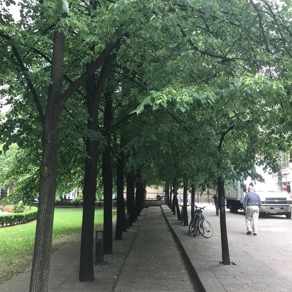 Bell Trinity Square - Toronto, ON