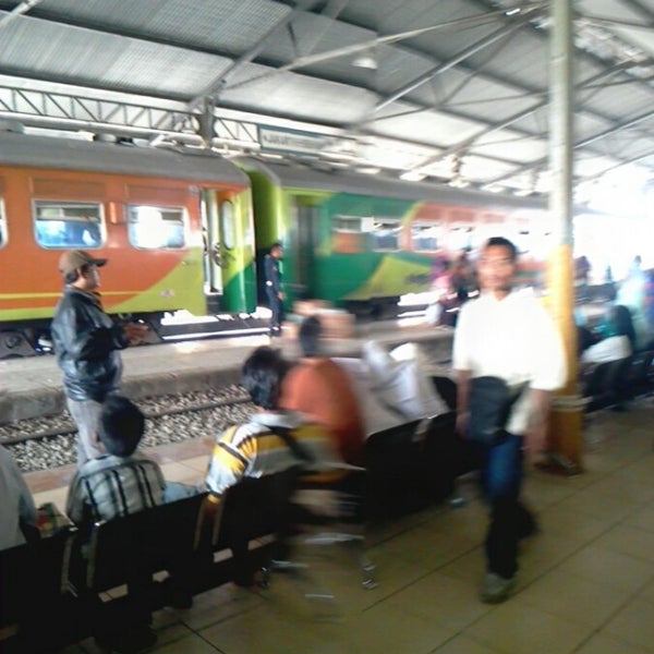 Stasiun Rangkasbitung - 14 tips from 809 visitors