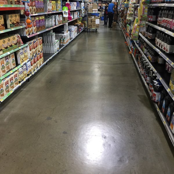 Photos at Walmart Supercentre - Renfrew-Collingwood - 31 tips from 2190 ...