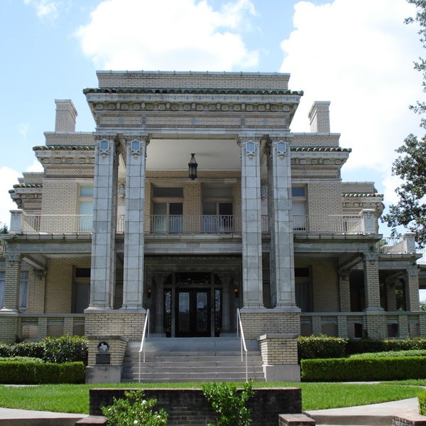 Link Lee Mansion at UST - Houston, TX