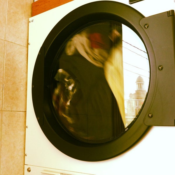 Colonial Laundromat - Laundry Service in Oswego