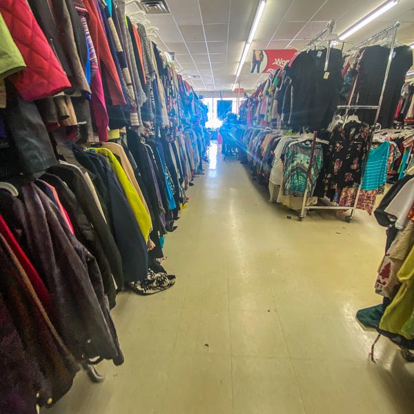 Unique Thrift Store - Bridgeport - Chicago, IL